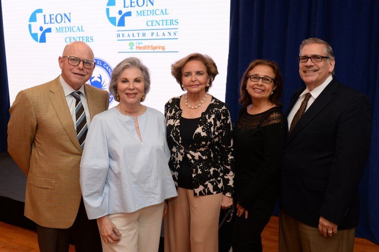 Silvia y Benjamín León Jr. ofrecen cóctel a beneficio de la Liga Contra ...