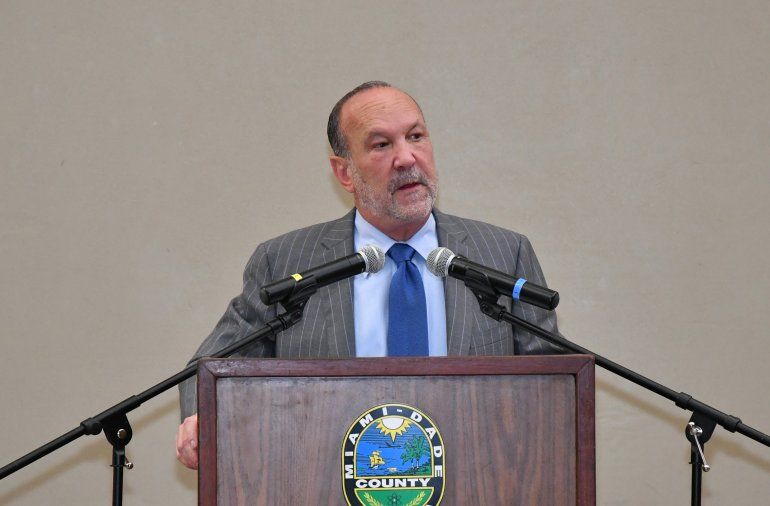 Arrestan por DUI al presidente del fideicomiso de desamparados en Miami ...