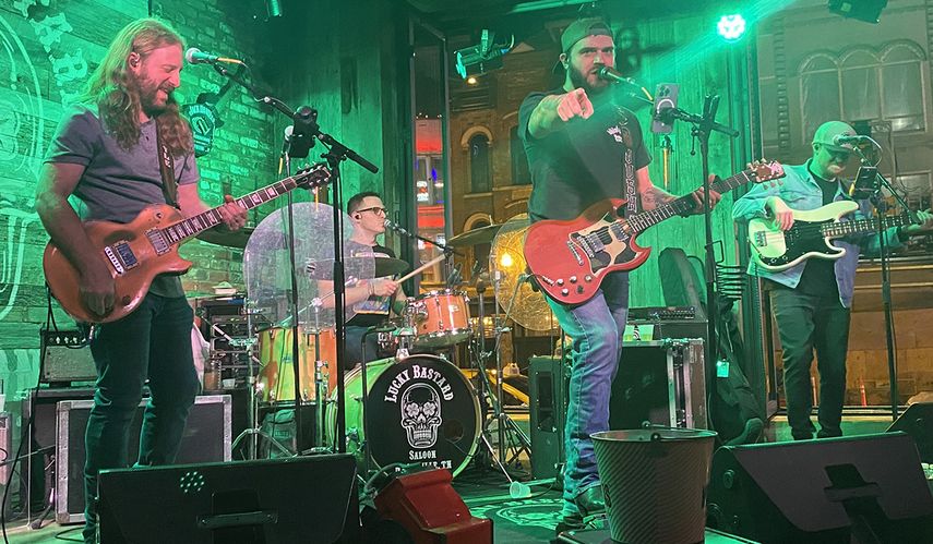 Nashville, music rolls on all four sides