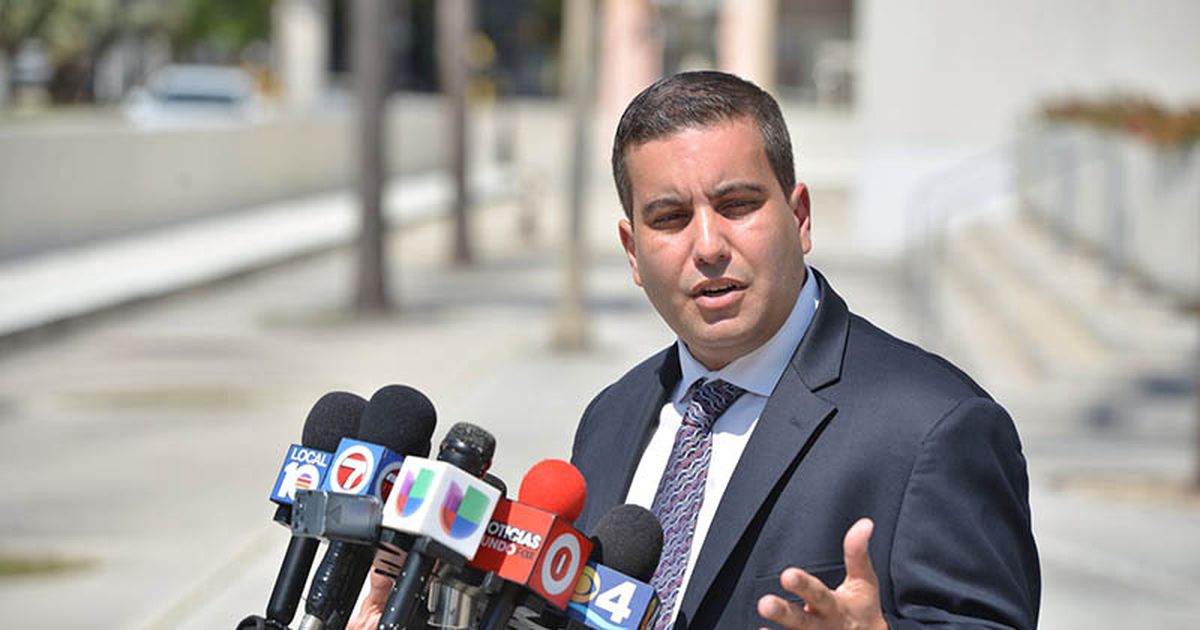 Niegan fianza a Ana Alliegro por riesgo de fuga