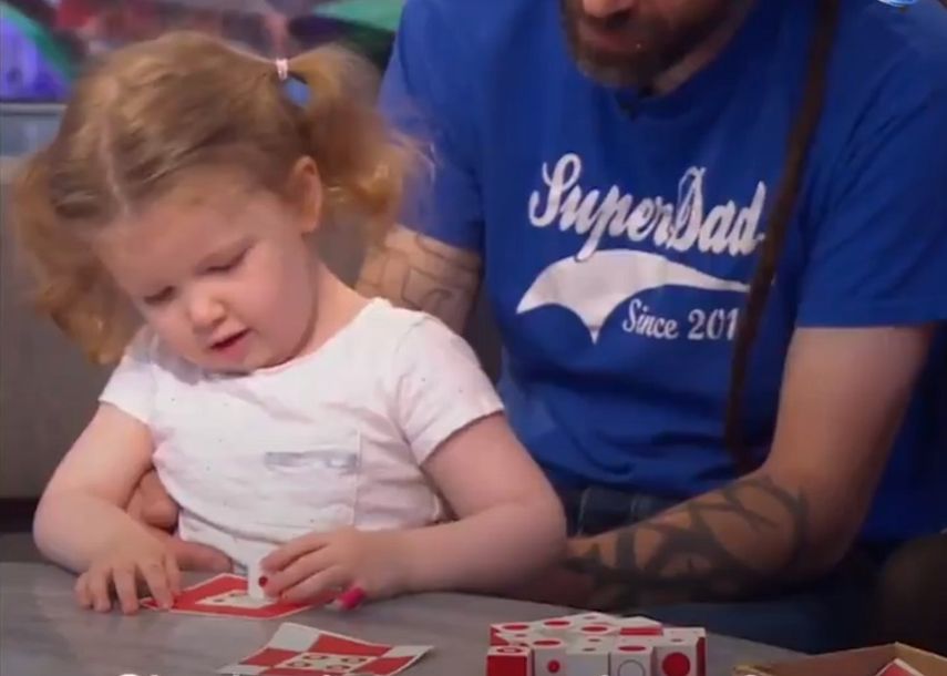 Una niña británica de tres años registra un coeficiente intelectual ...