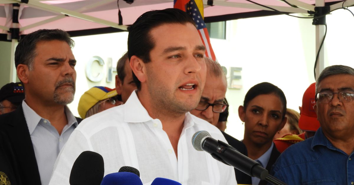 Miami-Dade: Comisionado Kevin M. Cabrera anuncia ayuda para conversión de tanques sépticos