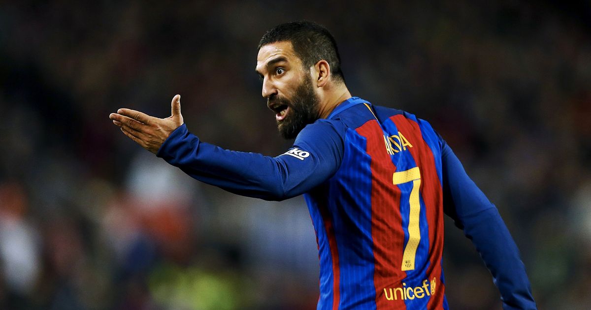 Barcelona y Basaksehir turco acuerdan la cesión de Arda Turan