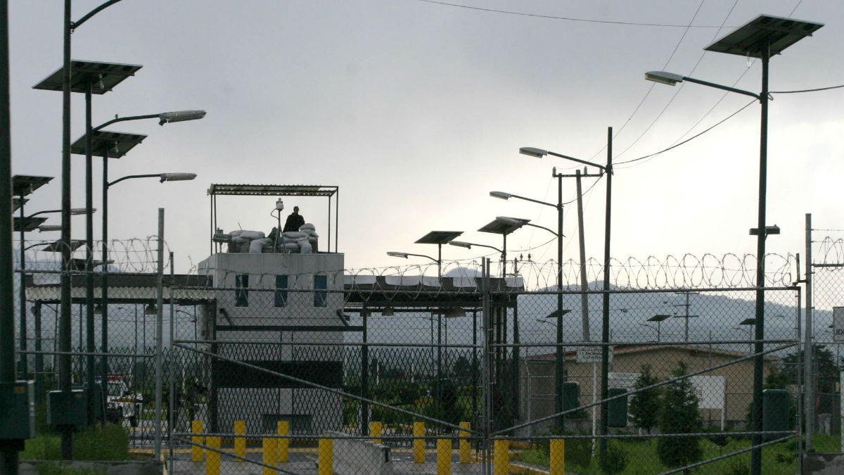 Roban planos de una cárcel de alta seguridad en Ciudad de México