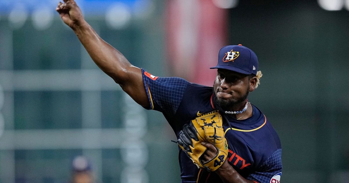 Pitcher dominicano lanza el primer juego sin hit ni carrera de la temporada