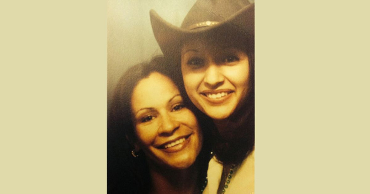 Dieciséis cargos contra maestra acusada de abuso sexual