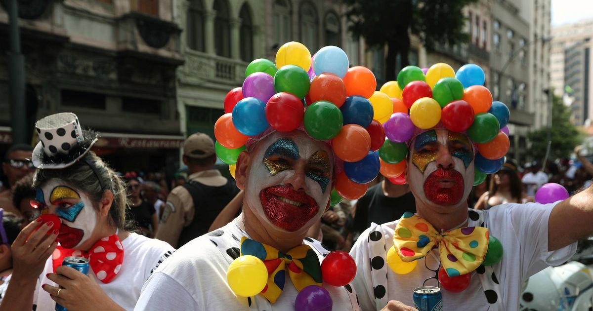 Comparsa más popular de Río conmemora centenario con un millón de ...