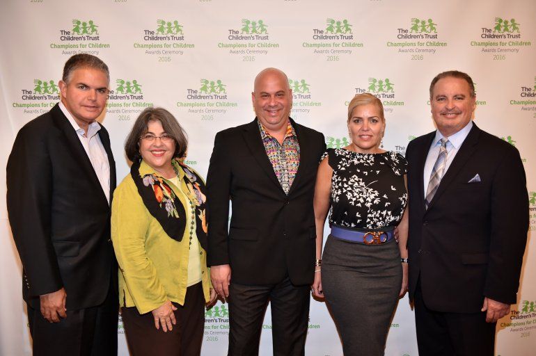 Reconocen labor médica y servicio público