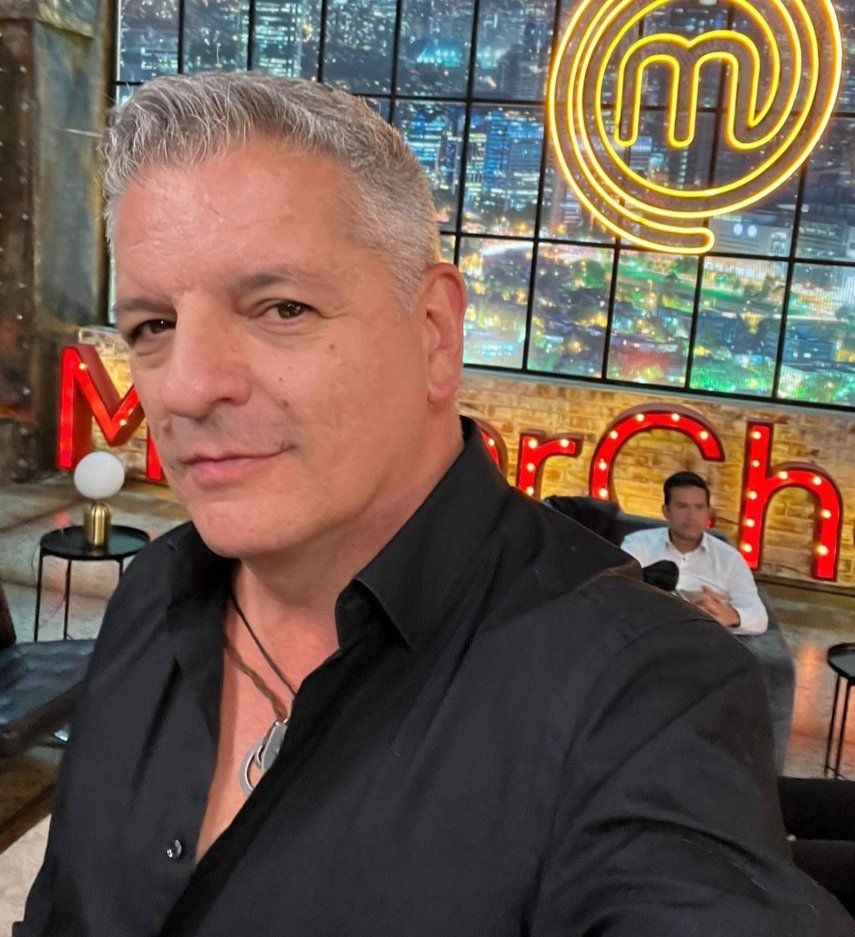 El cantautor Riccardo Perotti participa en MasterChef Celebrity Ecuador ...