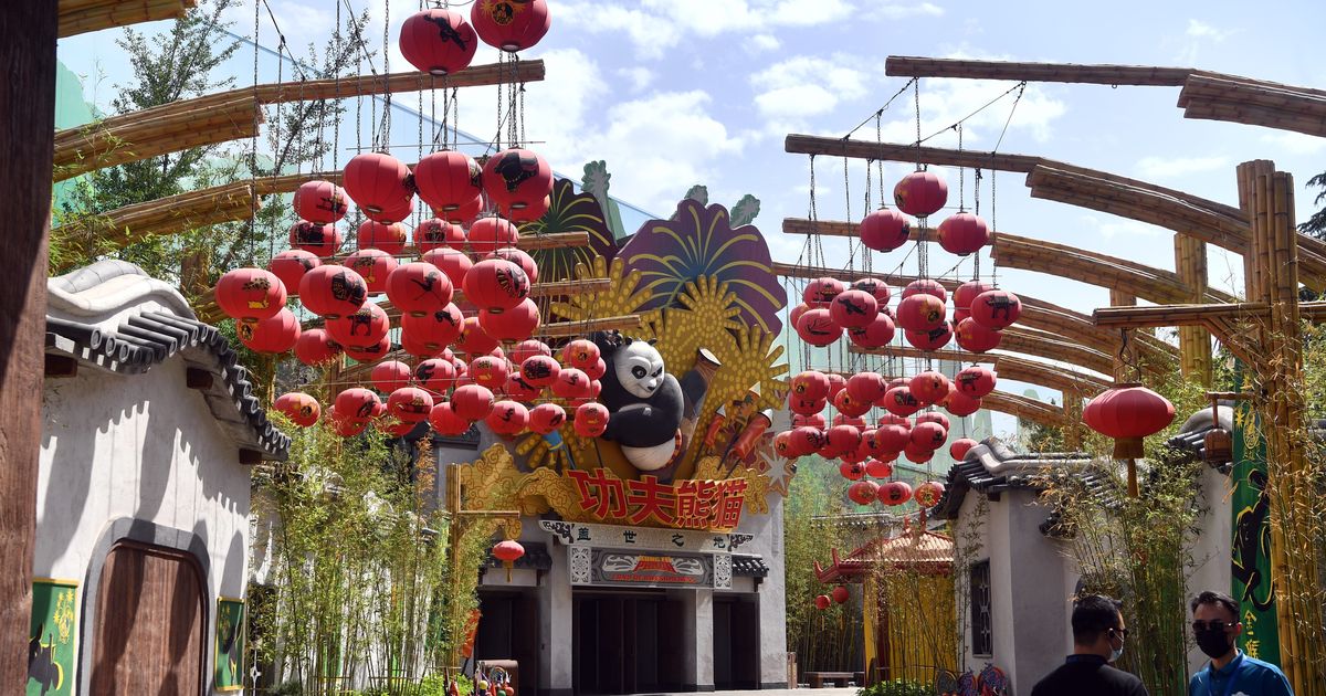 Universal Studios abre parque en China en septiembre