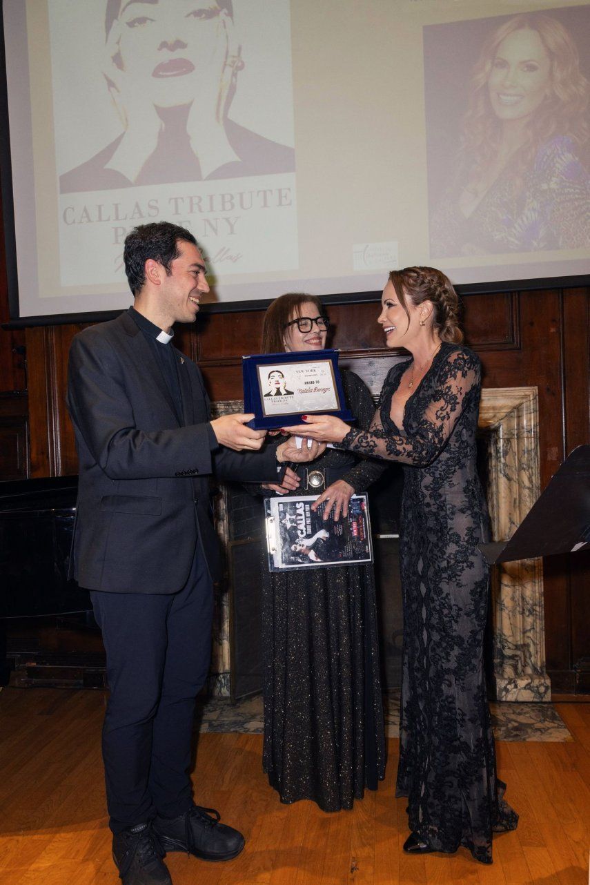 Reconocen labor periodística y humanitaria de Natalia Denegri