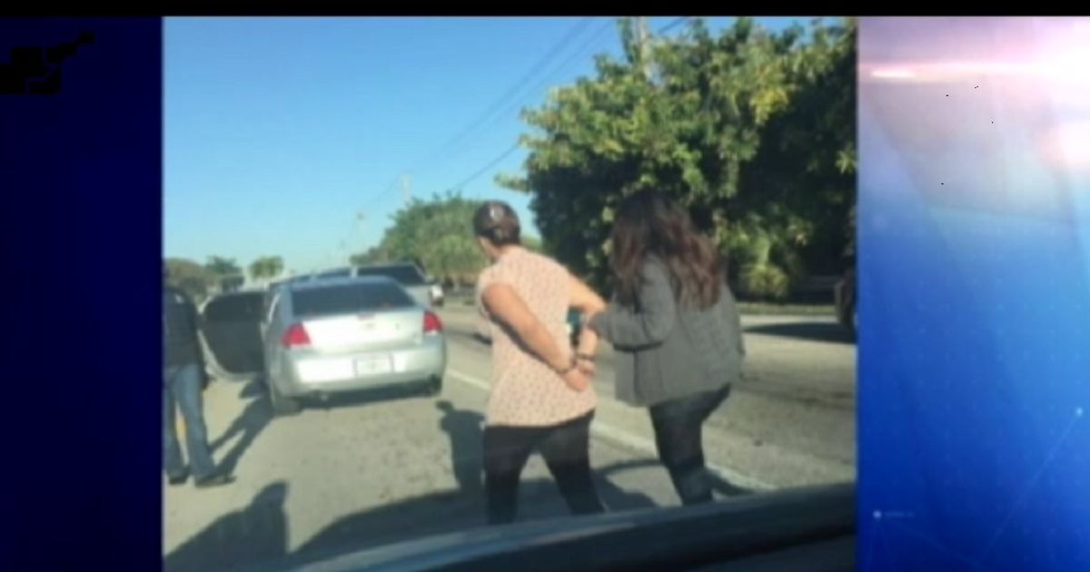 Oficiales de inmigración detienen a indocumentada en Hialeah luego de ...