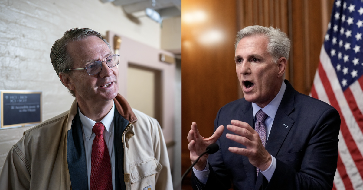 ¿Kevin McCarthy le dio un codazo a Tim Burchett en el Capitolio?