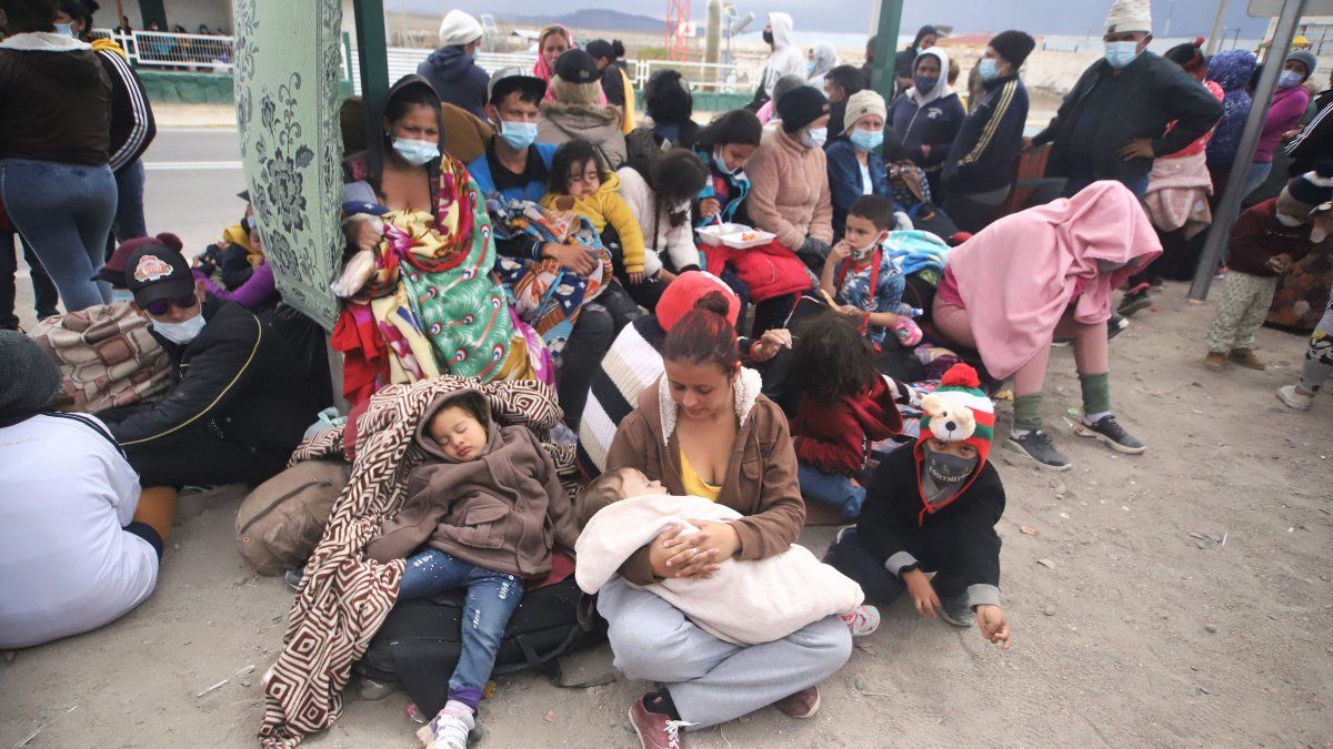 Se multiplican por 10 migrantes en frontera Bolivia-Chile