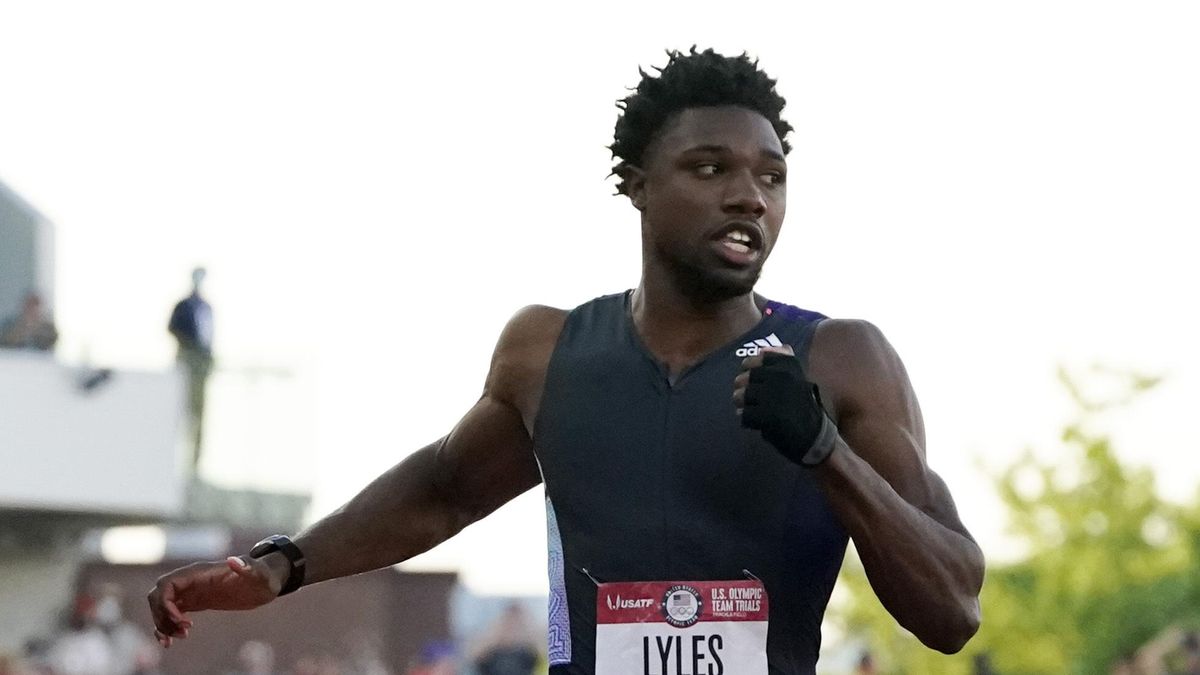 Campeón Noah Lyles domina la clasificación de los 200 metros en Eugene