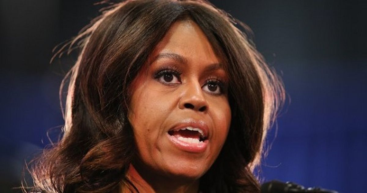 Michelle Obama critica los muros de Trump y ensalza diversidad de EEUU