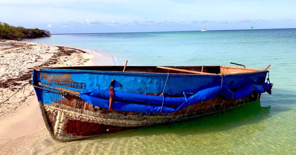 Llega a los Cayos de Florida un grupo de 29 balseros cubanos