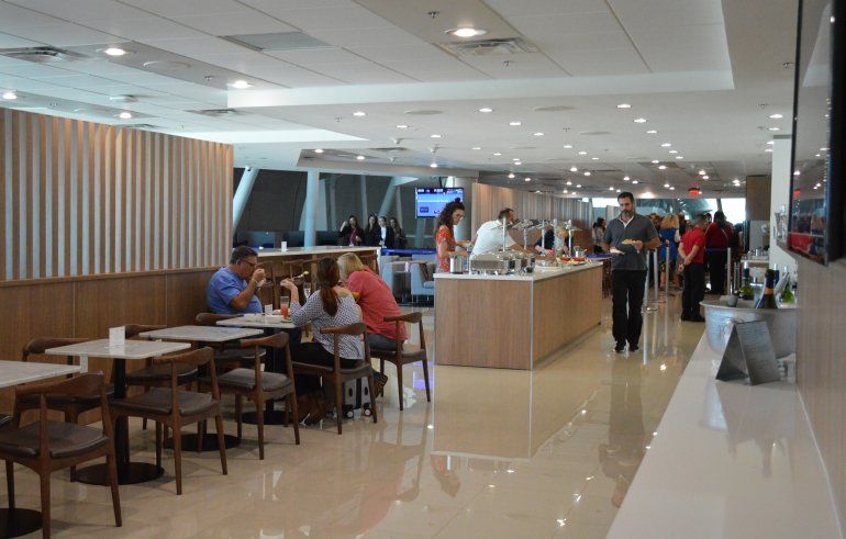 Nuevo salón VIP en aeropuerto de Miami