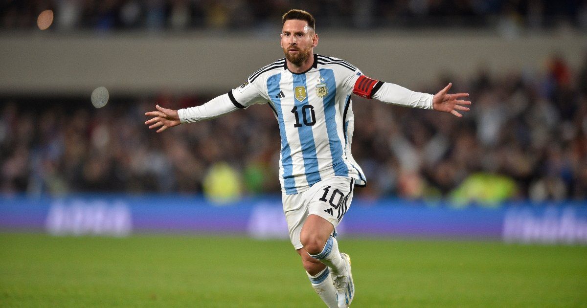 Lionel Messi regresa a Argentina sin saber si jugará
