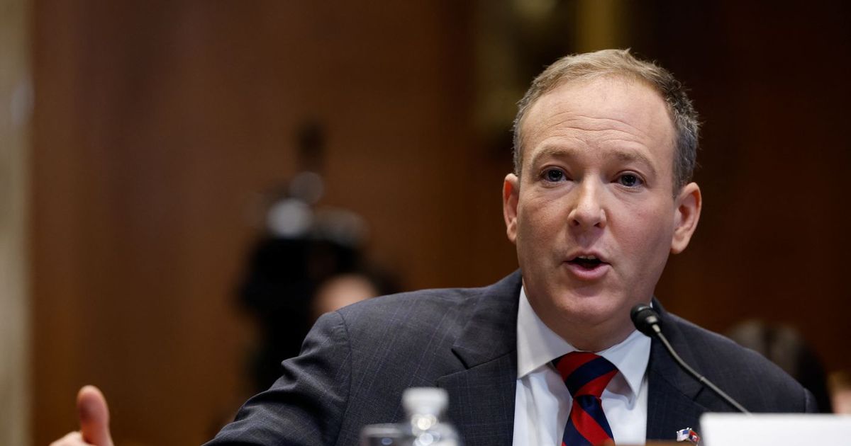 Confirman a Lee Zeldin como director de la Agencia de Protección Ambiental