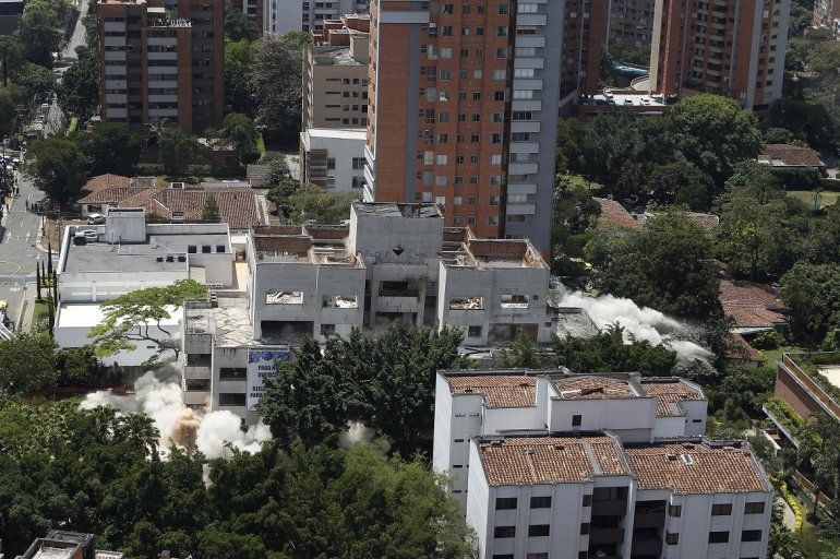 Colombia demuele el edificio Mónaco, donde vivió el narcotraficante ...