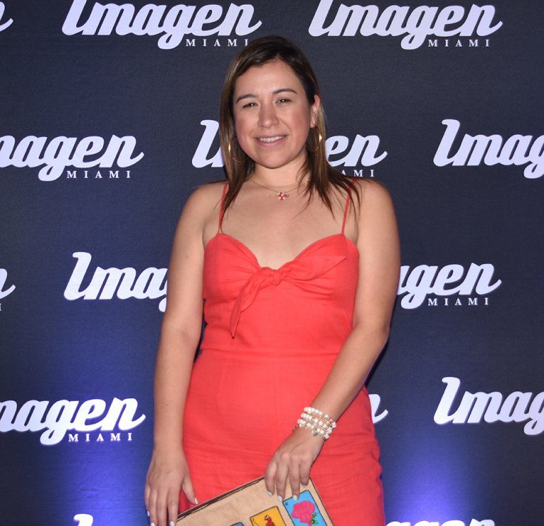 Majida Issa engalana la portada número 14 de la revista Imagen Miami