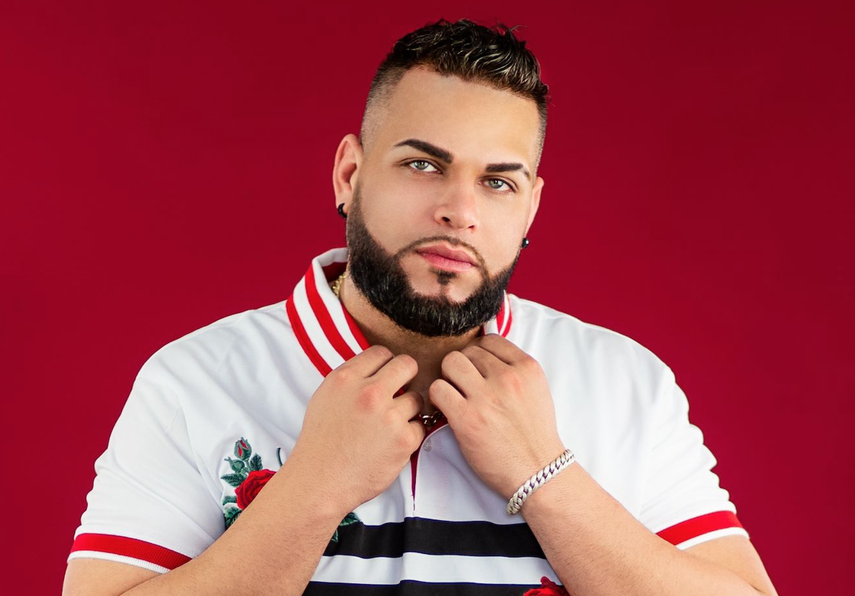 El dominicano DJ Dee Espinal hace bailar a EEUU con su gira
