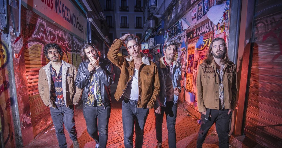 The Royal Flash se pasa al castellano y se inventa el garaje latino