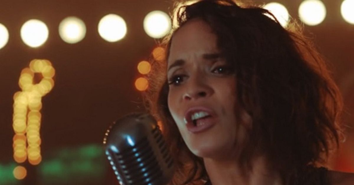 Cantante cubana Diana Fuentes estrena video que destaca la libertad del ...