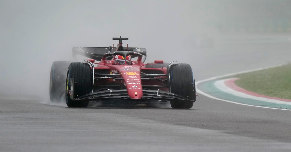 Ferrari luce imparable en prácticas de Imola