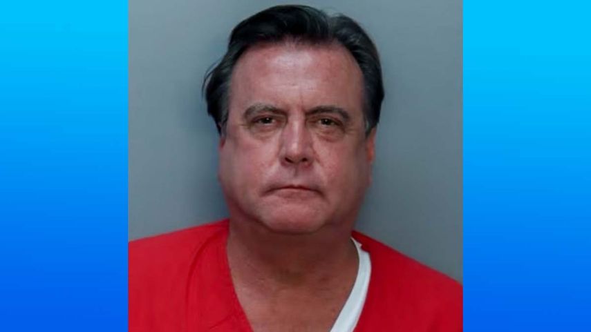 Arrestan a comisionado de Miami Alex Díaz de la Portilla