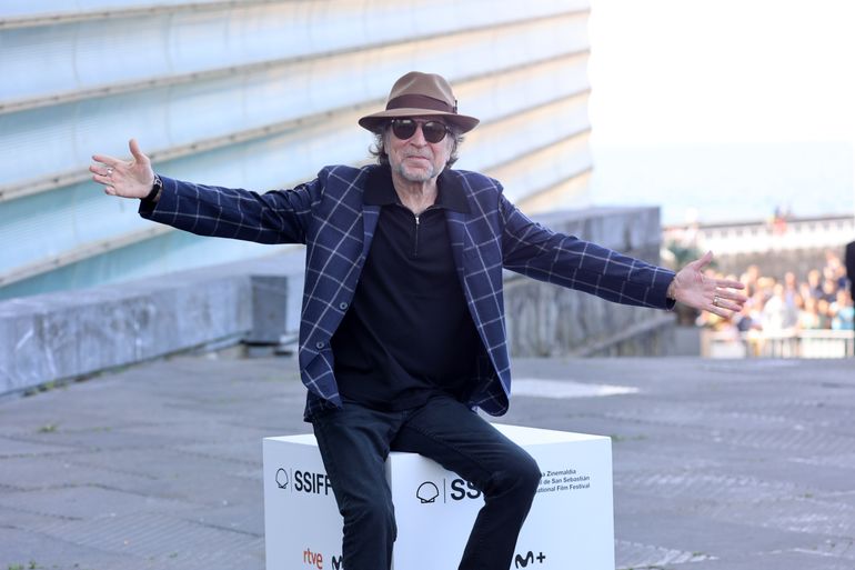 Joaquín Sabina prepara nuevo álbum y gira Latinoamericana Joaquín Sabina prepara nuevo álbum y gira Latinoamericana