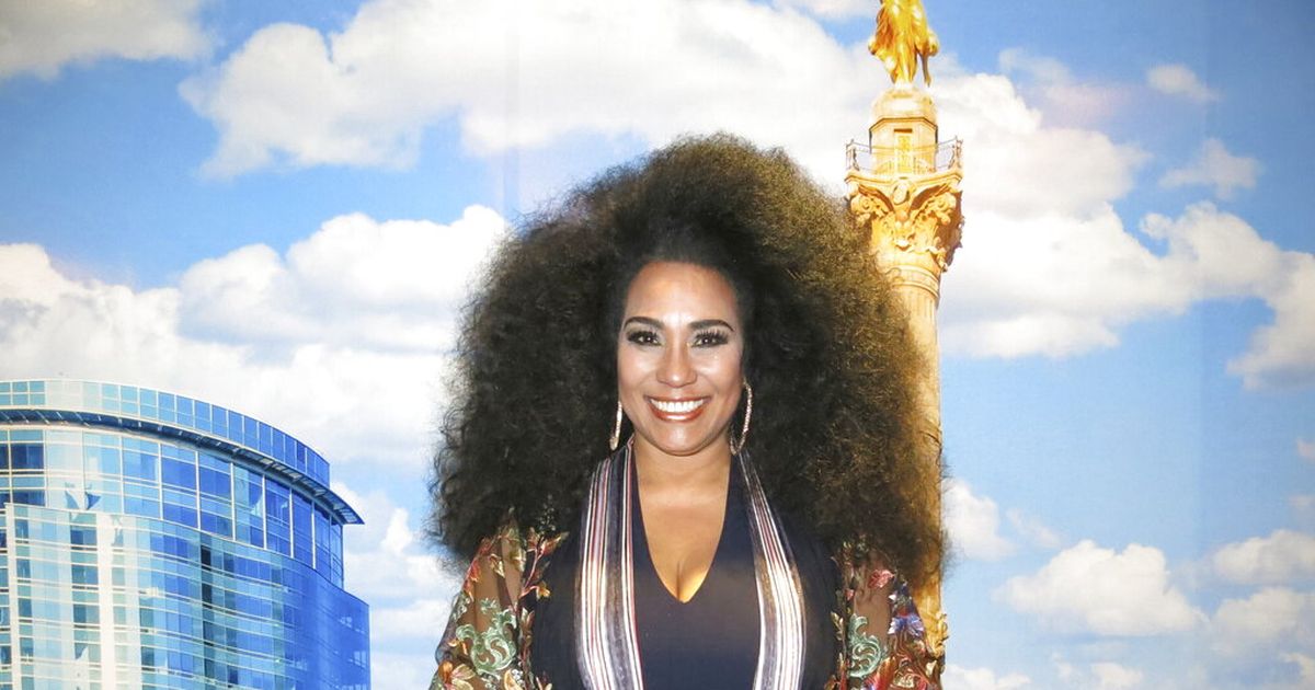 Aymée Nuviola revive el filin cubano con Havana Nocturne