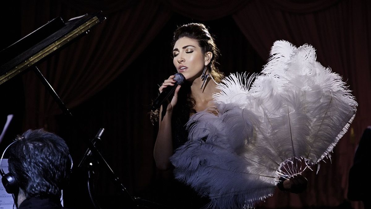 Ana Victoria busca brillar con luz propia en su tercer álbum