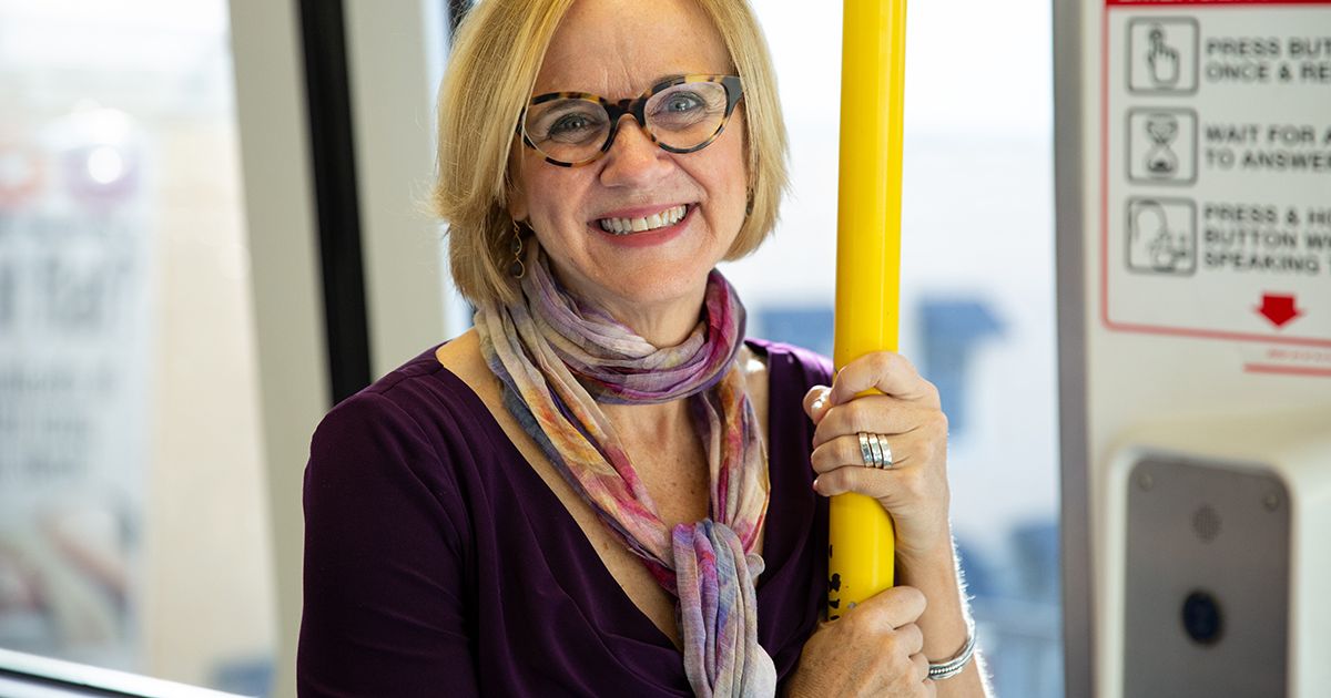 Eileen Higgins: Ayudar a pequeñas empresas y desempleados a superar ...