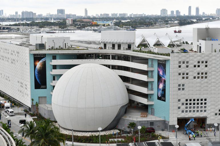 Emotiva inauguración del nuevo museo de ciencias de Miami