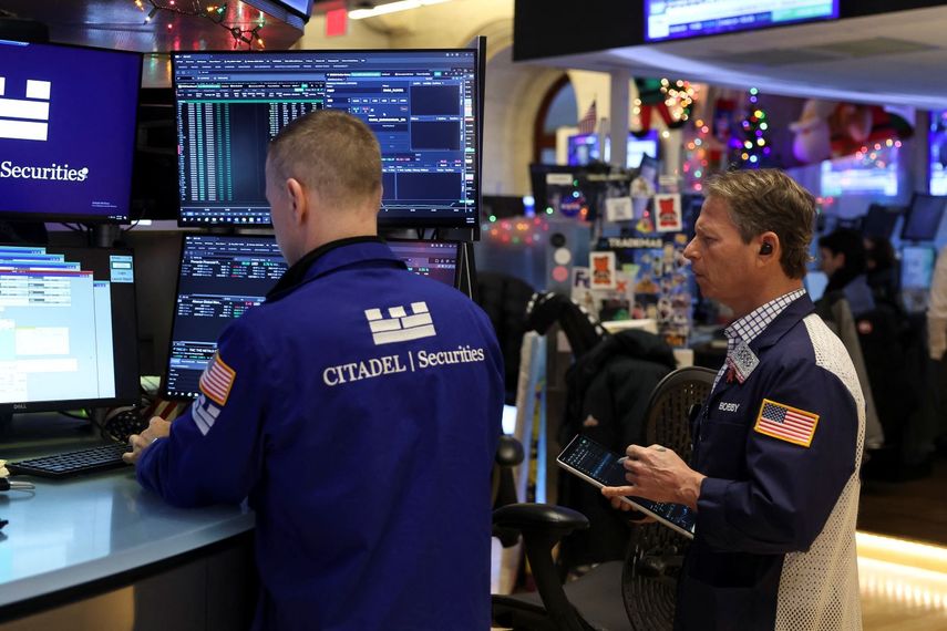 Wall Street cierra con nuevos récords del S&P 500 y el Dow Jones