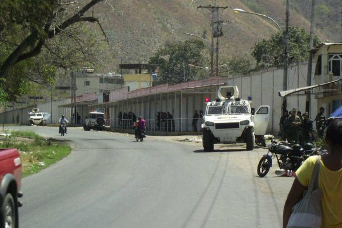 Cárcel en Venezuela es tomada por militares