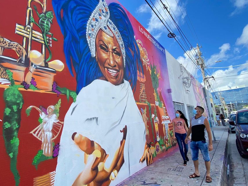 Inauguran mural en honor a Celia Cruz en Wynwood