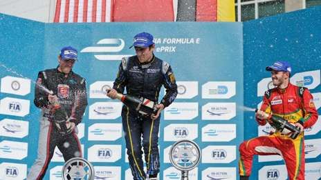 Nicolas Prost logró la victoria en disputada carrera de la Fórmula E en ...