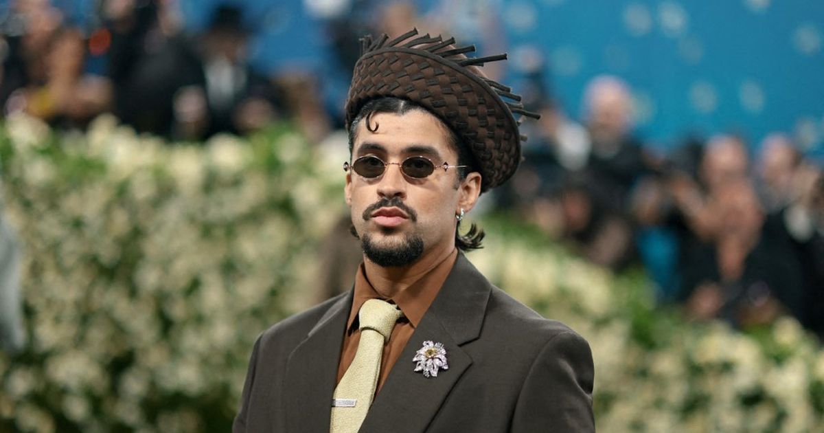 Bad Bunny regresa al cine con el estreno de Caught Stealing