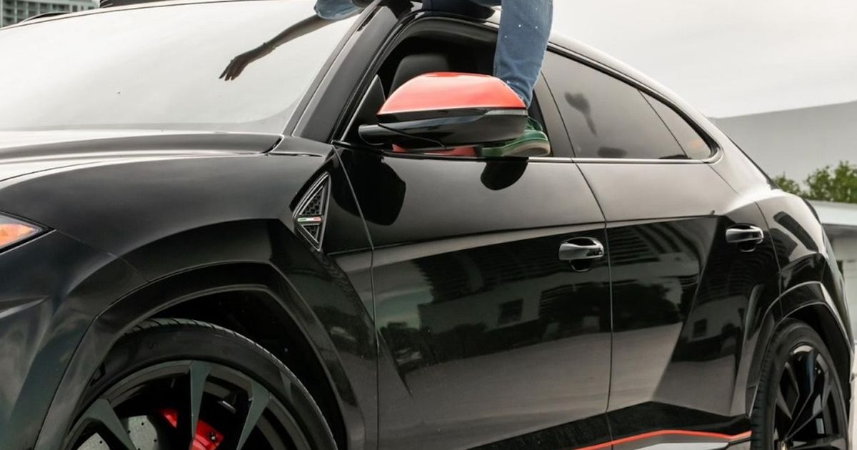 Alejandro Bastidas, el coach venezolano que impacta en redes sociales