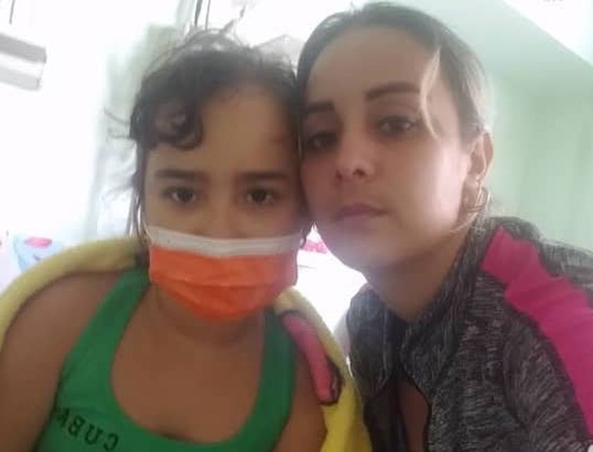 Llegan a EEUU con parole humanitario niña cubana enferma y su madre