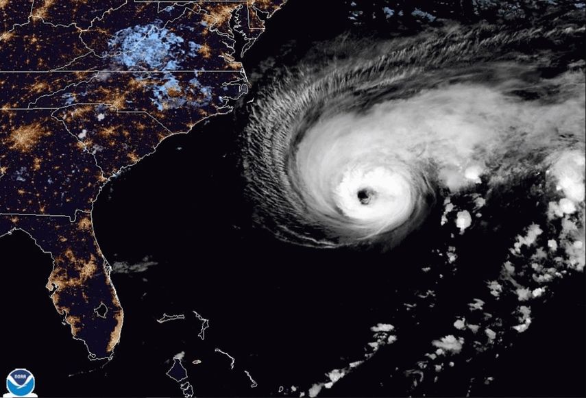 Bermudas se alista para la llegada del huracán Humberto, categoría 3