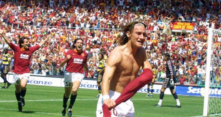 Francesco Totti: la carrera de la leyenda de la Roma en imágenes