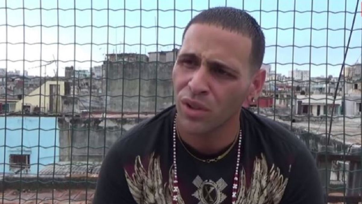 Retienen a rapero cubano contestario Henry Lazo en hospital psiquiátrico