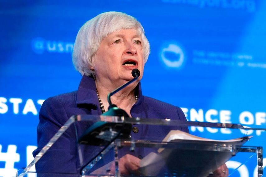 Decisión de calificadora Fitch impacta inversiones en EEUU