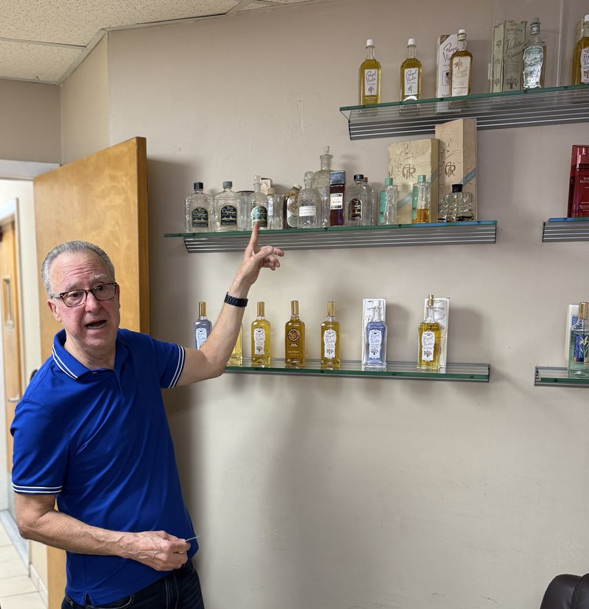 Violeta: perfumando un siglo de historia de la Habana a Hialeah