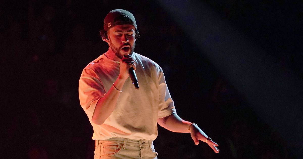 Bad Bunny tiene 10 videos con más de mil millones de vistas