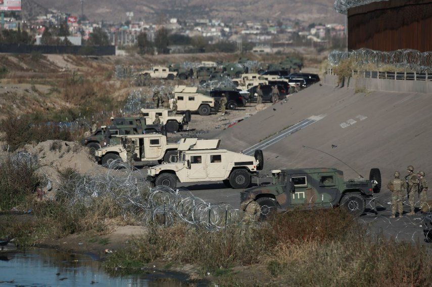 Texas bloquea entrada en la frontera de El Paso